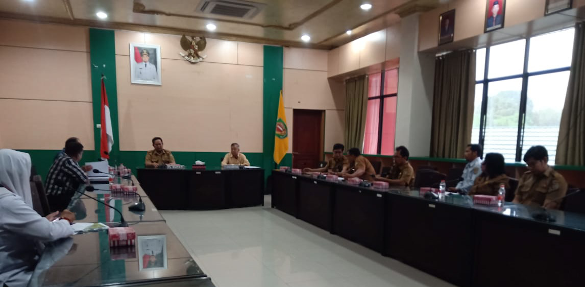 Pj Bupati Katingan Pimpin RUPS dengan PT. KMP – Kalteng Ekspres